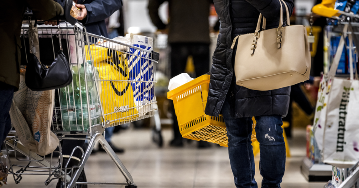 Inflatie in Nederland in december afgenomen tot 9,6 procent | WNL