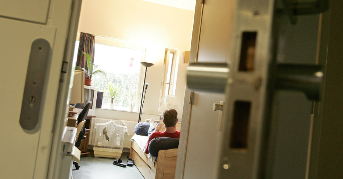 Advocaat: meer verlofincidenten dreigen door tekort aan tbs-personeel | WNL