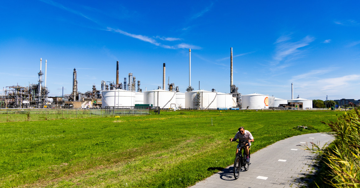Rotterdam: bouwstop fabriek Shell 'buitengewoon teleurstellend' | WNL