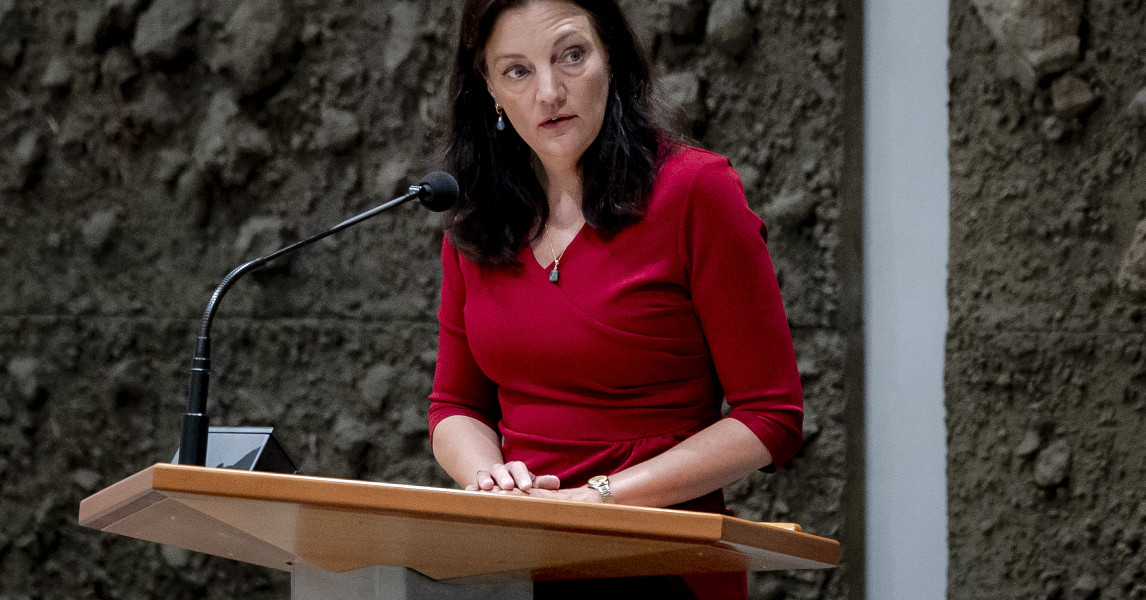 Sandra Beckerman (SP) luidt noodklok over vakantieparken ...