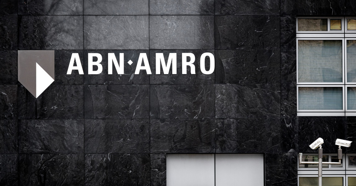 ABN AMRO start onlinebank voor jongeren met 3 procent spaarrente | WNL