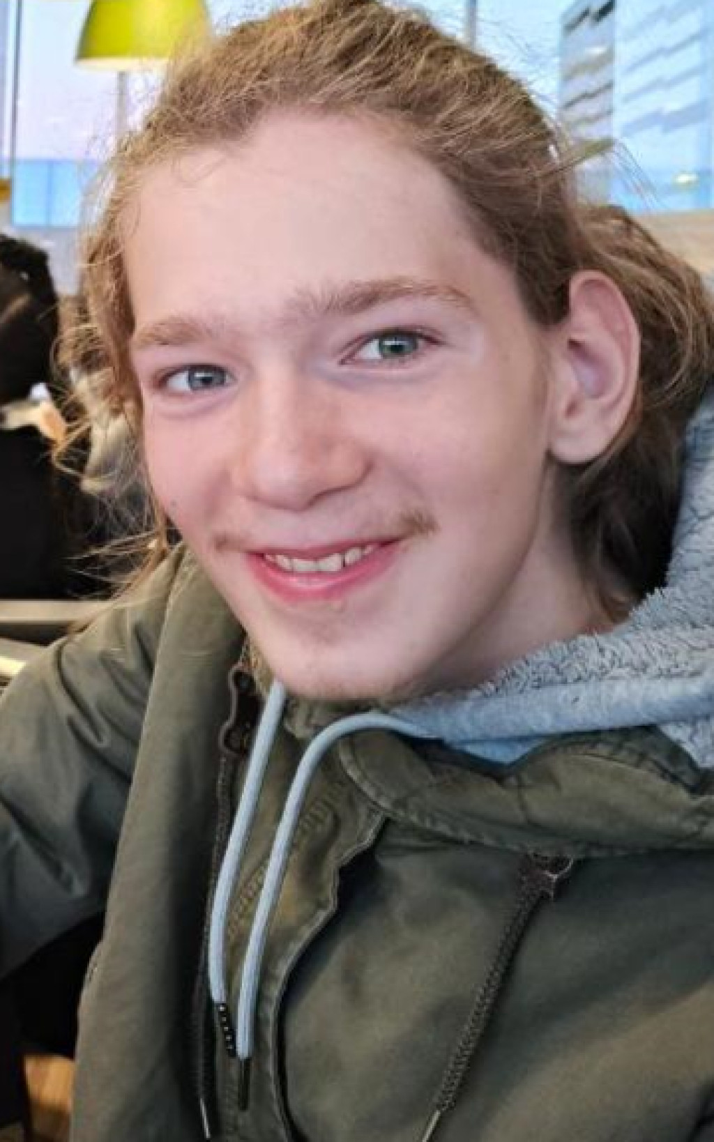 Politie zoekt op water naar vermiste tiener Milan | WNL