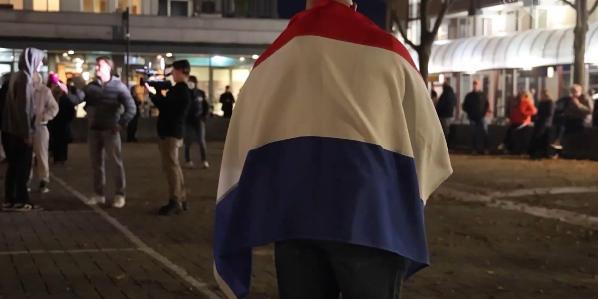 Telegraaf-verslaggever over azc-protesten in Uithoorn: 'Een groep was ...
